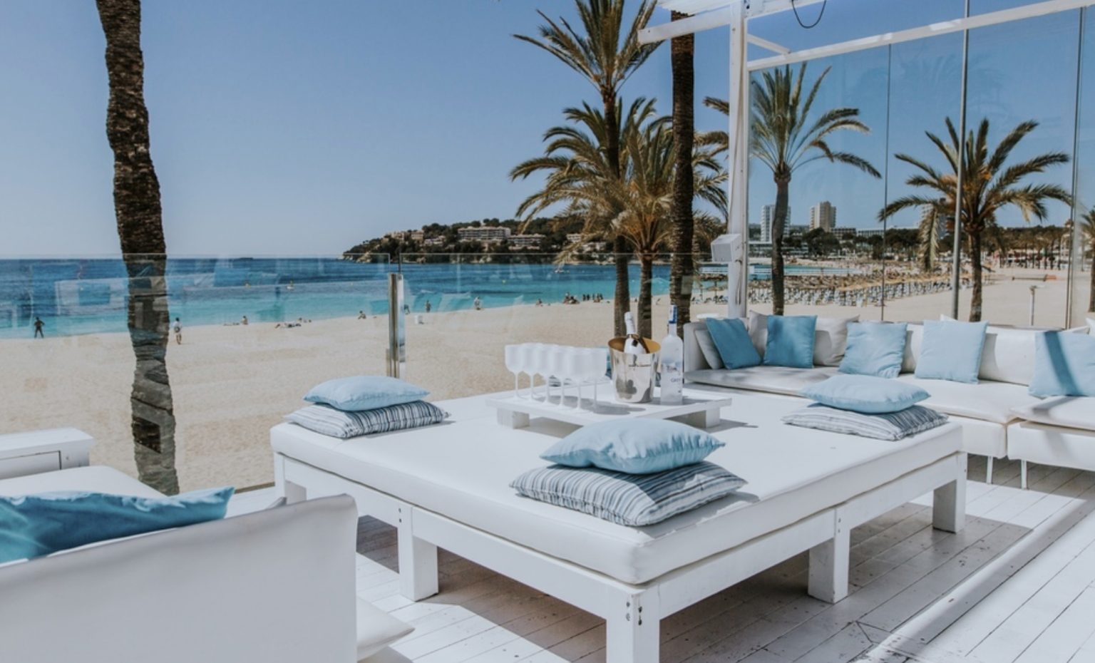 Los 12 mejores beach clubs en Mallorca 2026 | Guía local