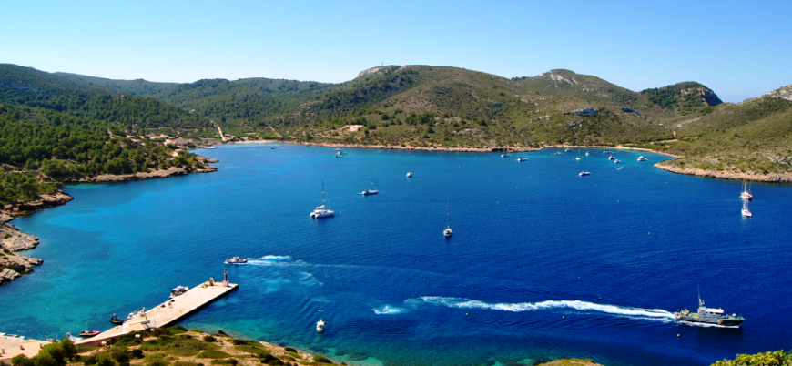 Salida en velero a la Isla Cabrera desde 140€